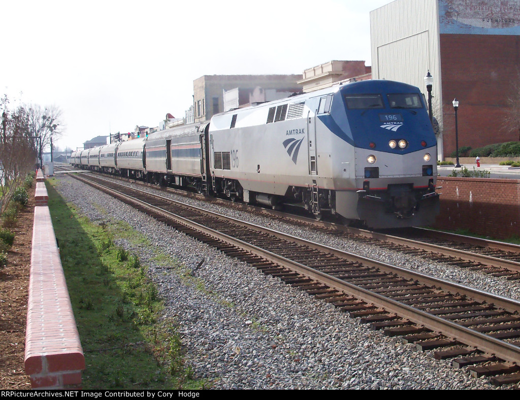 Amtrak 80 leaving town